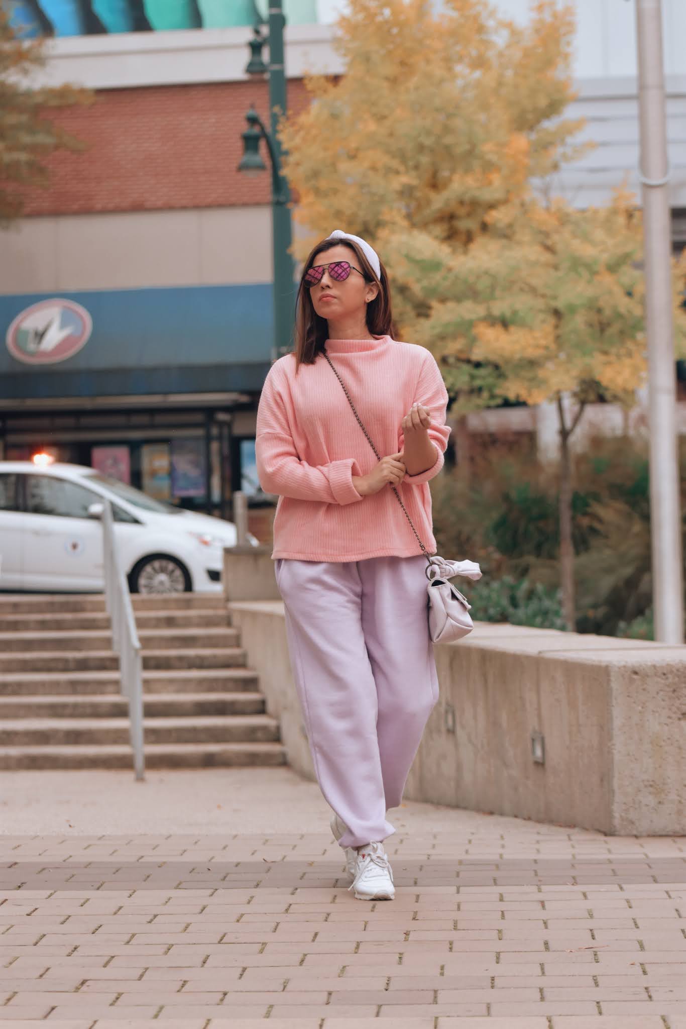 Combinando El Color Lila Con El Color Rosa - MARIESTILO