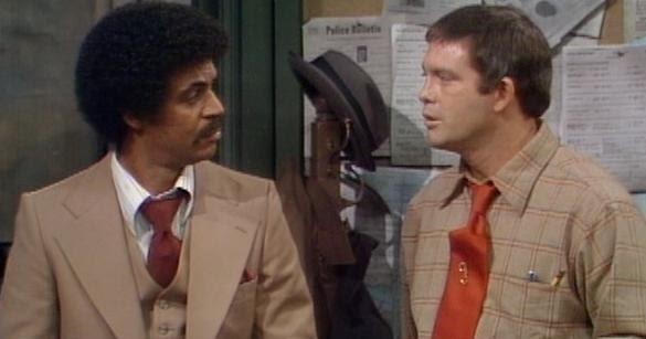 NYSocBoy's Beefcake and Bonding: Ron Glass: The Gay-Vague Cop at the Gym
