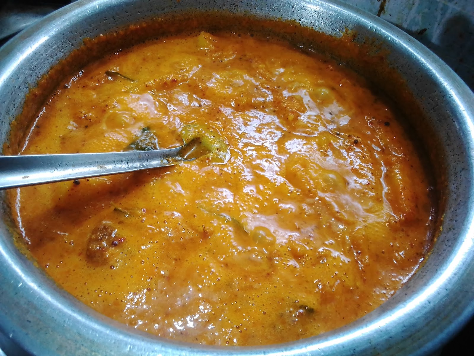 Ansache sasaw (Pineapple sasam)