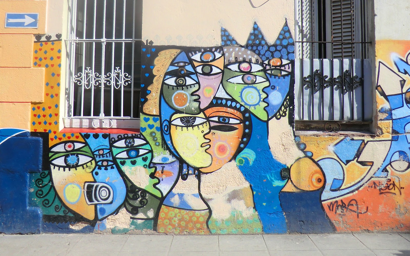 Adventures in Architecture Around the World: Cuban Murals