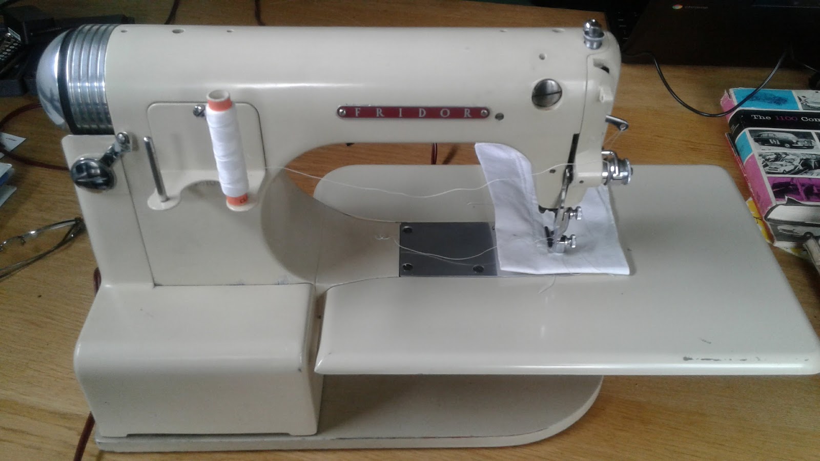 RustyDaytrips.nl: Fridor Sewing machine: Made in the Holland with Swiss ...