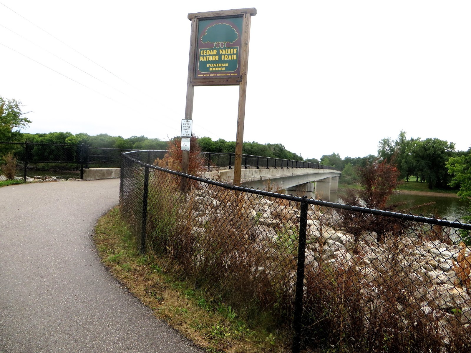 Chuck's Adventures: Biking Waterloo, Iowa's Cedar Valley Nature Trail