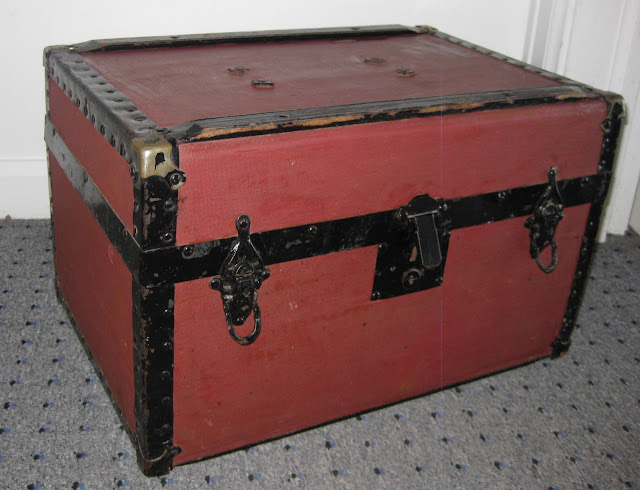 On the Way Home: The Pettibone Bros. MFG. Co. Trunk