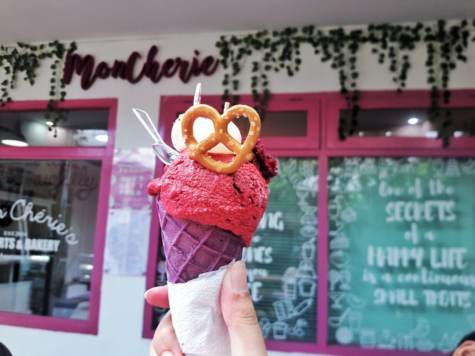 Tandins: Bandung: MonCherie