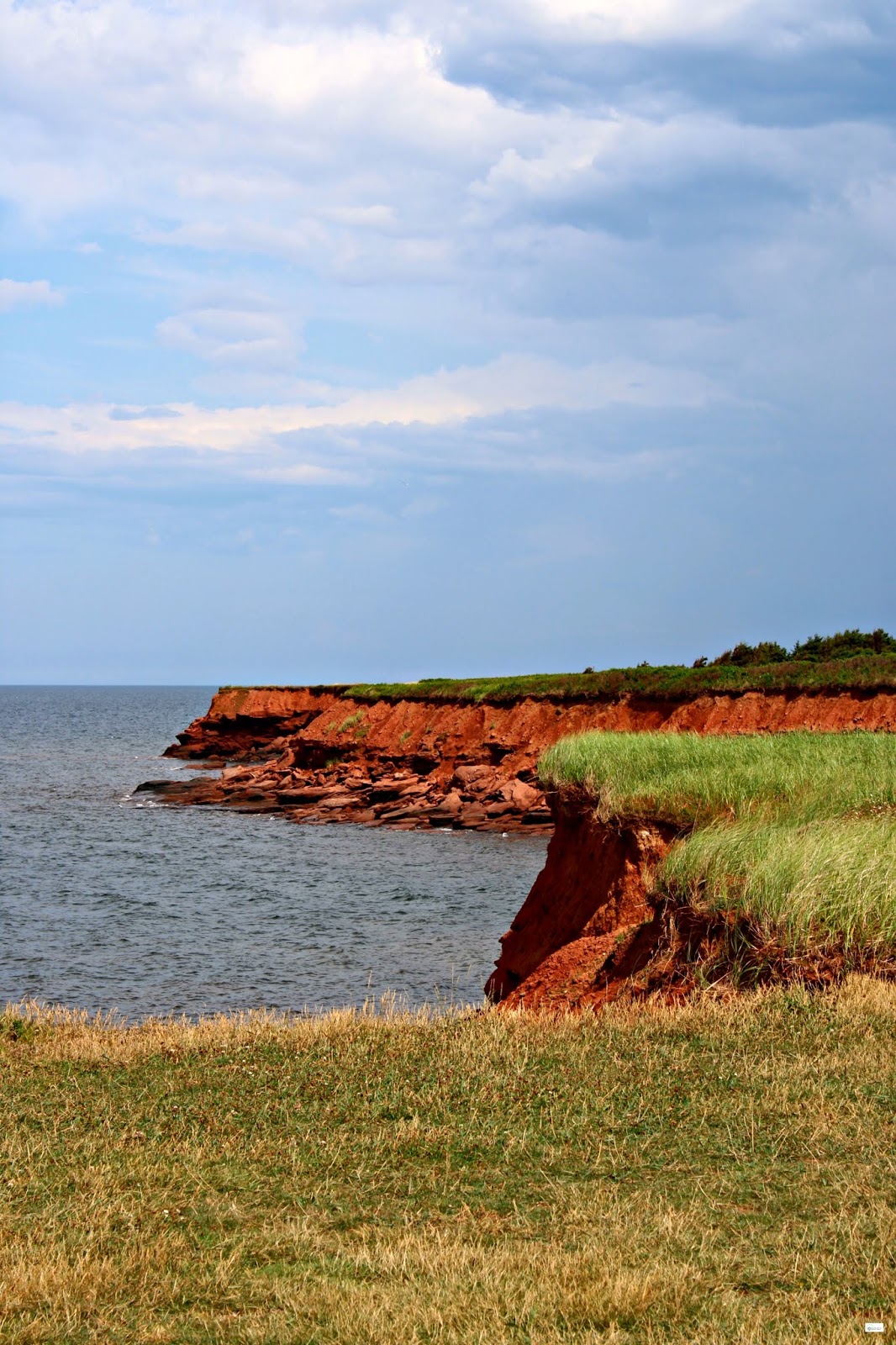 The Red Cliffs at Cavendish Beach // Prince Edward Island, Canada ...