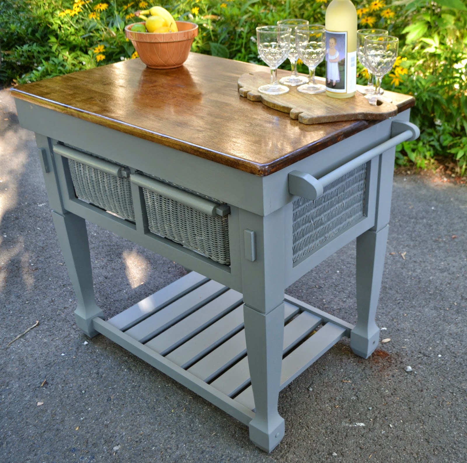 Heir and Space: A Solid Oak Kitchen Island