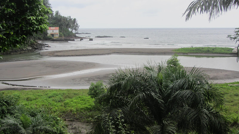Bichinho das Viagens: São Tomé. Um almoço magnífico no restaurante Mionga.