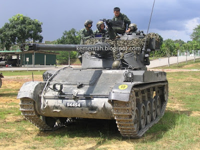 Senang Diri: Circuit breaker Day 2 pix: Singapore Army Armour Formation ...