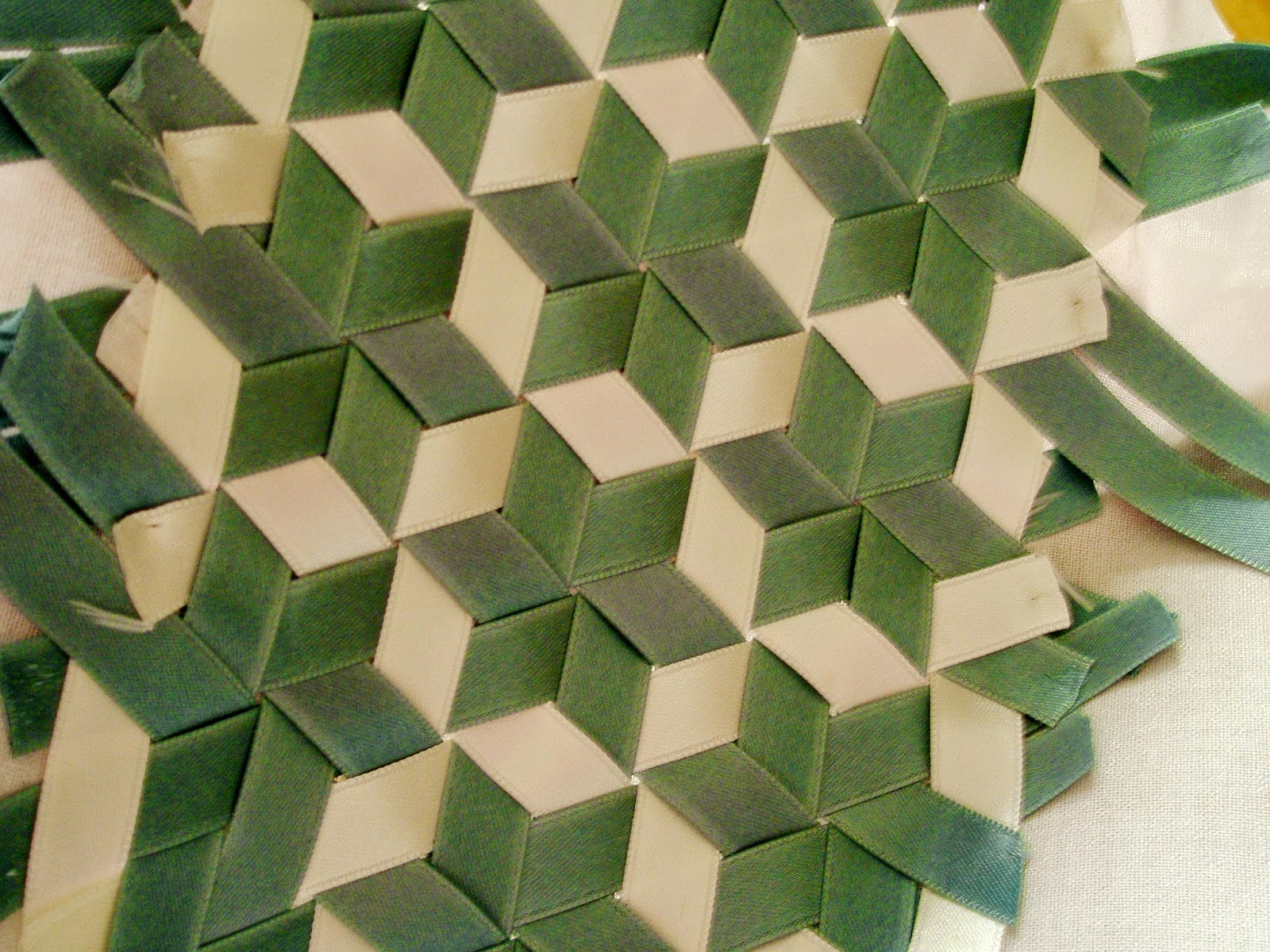 Tina's handicraft : Mesh work