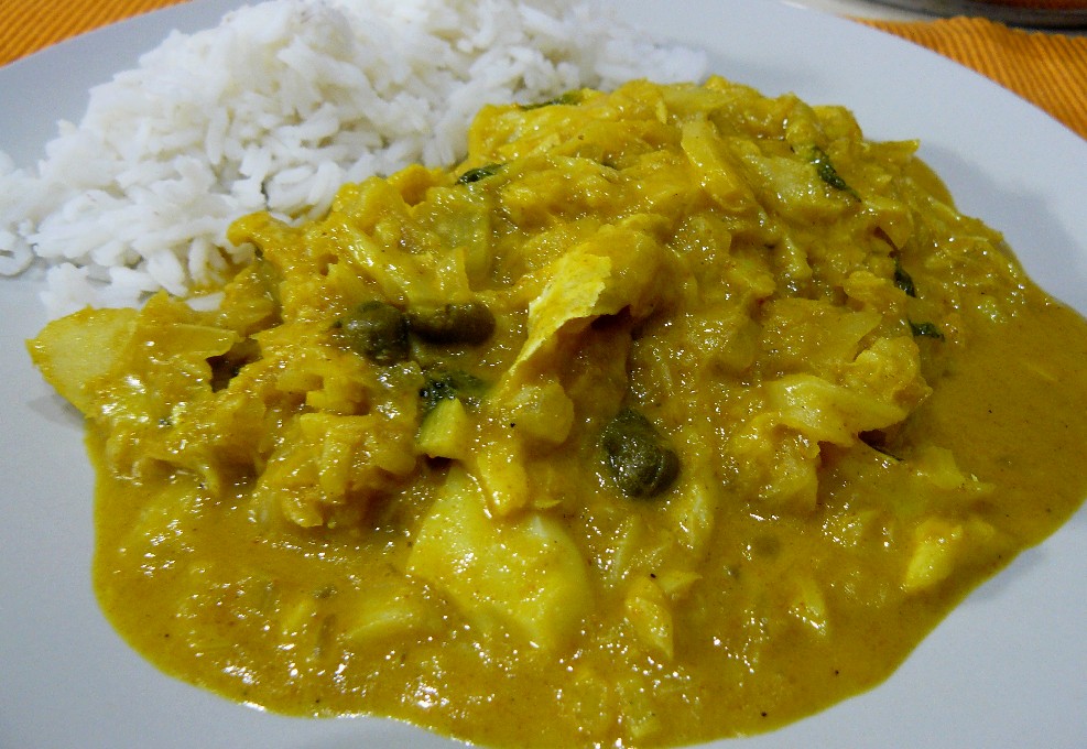 Outras Comidas: Caril de Bacalhau