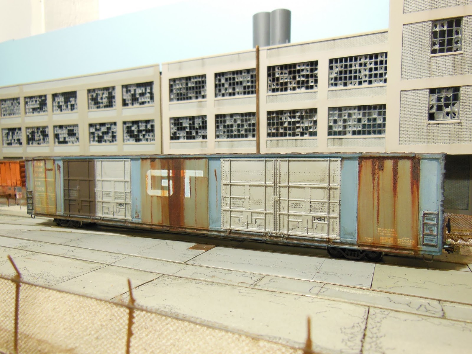 JSSX Railway: GTW 86 Foot Boxcar 1:1 and 1/87