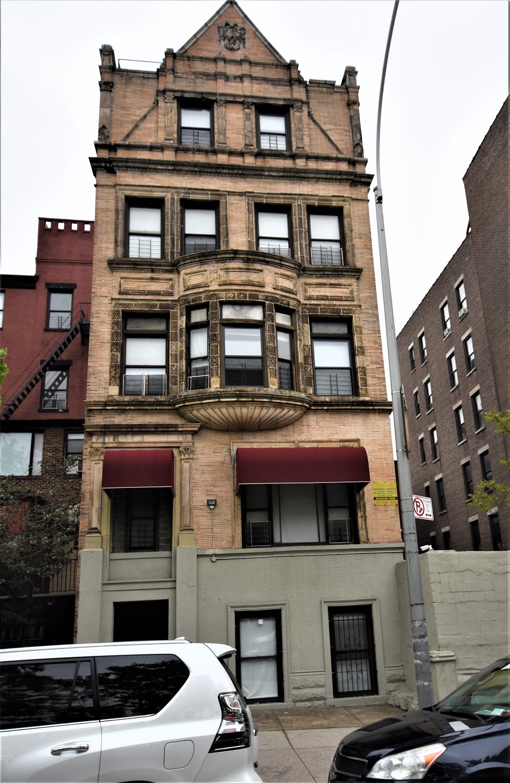 Daytonian in Manhattan: Dr. Lloyd's Sanitarium - 6-8 St. Nicholas Place