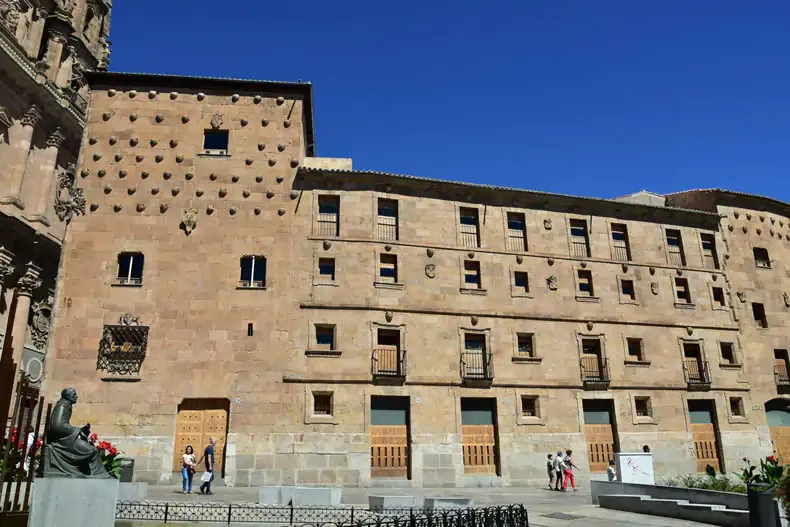 Casa de las Conchas | España - RUTA 33