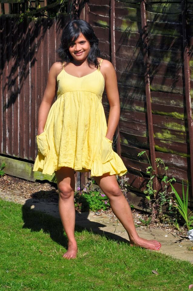 Lankan Actress Sasanthi Jayasekara - Lankan Stuffs