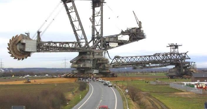 The second largest man-made machine on Earth | Strukts