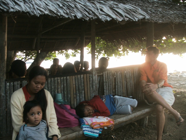 Wandering Turista: Fish Interaction, Barangay Calag-Itan