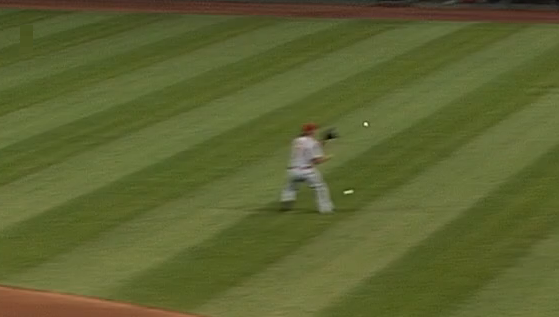 Reds trick David Murphy with two baseballs on field (Video) ~ Holdout ...