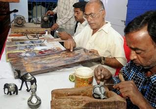 Rangeelaa-All about India....: Bidri craft