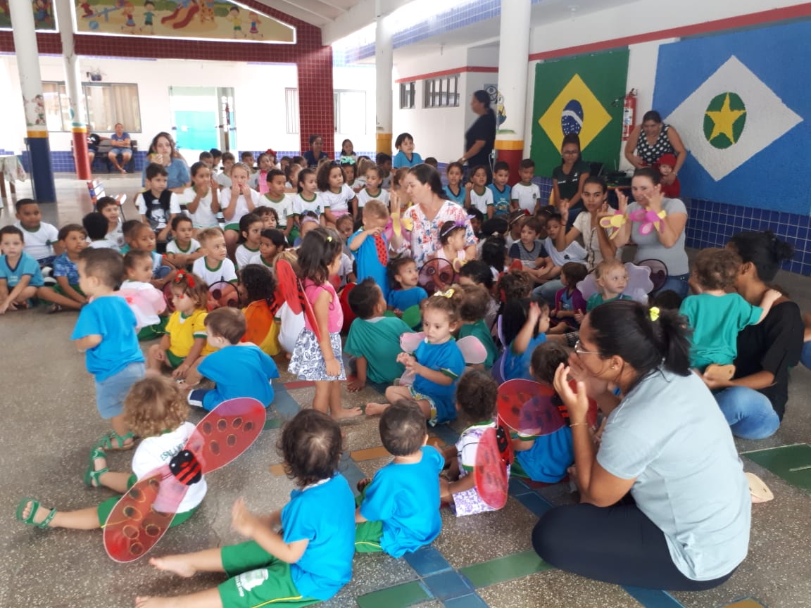 EMEI Gérson Pires da Silva: SEXTA SHOW: CRECHE II "B" E CRECHE III"B"