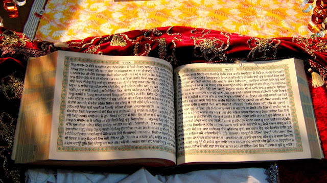 Every Day Is Special: September 1 – Sikh Scripture First Installed in ...