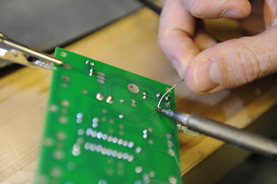 Cara melapisi bagian tembaga PCB agar awet – BLOGKAMARKU