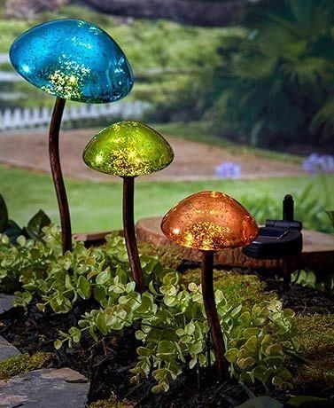 50 Beautiful Solar Garden Decoration Ideas The Best | ARA HOME