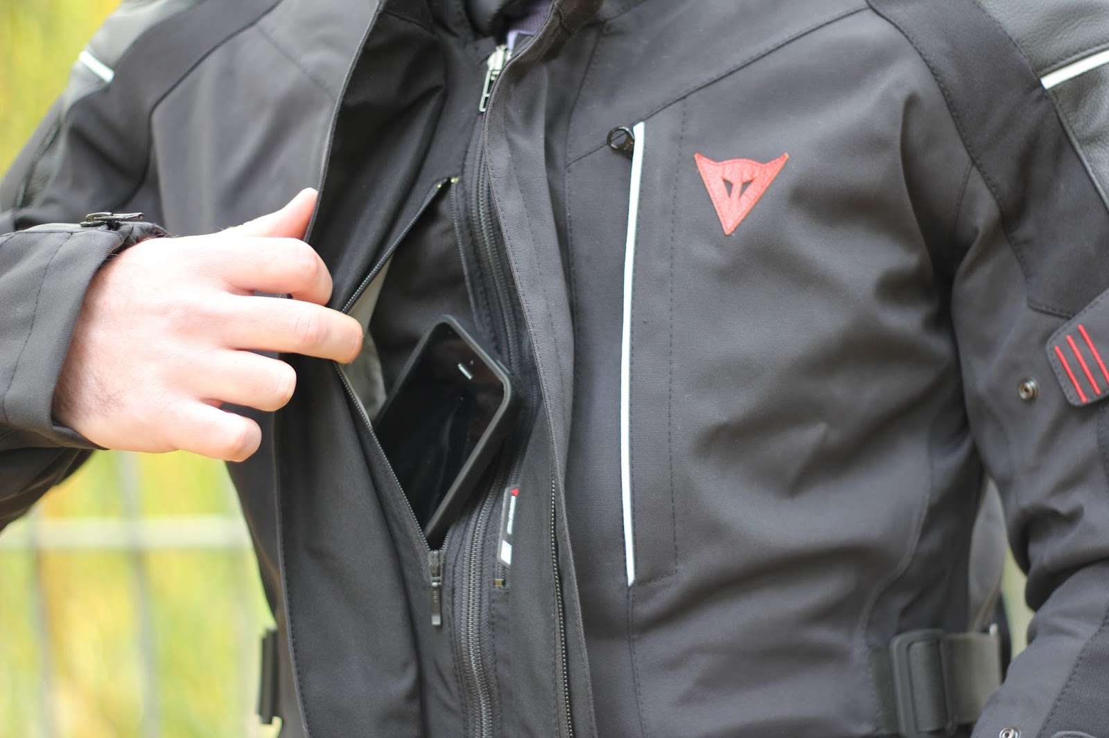 BirotarUK: Dainese D-Cyclone Gore-Tex Jacket