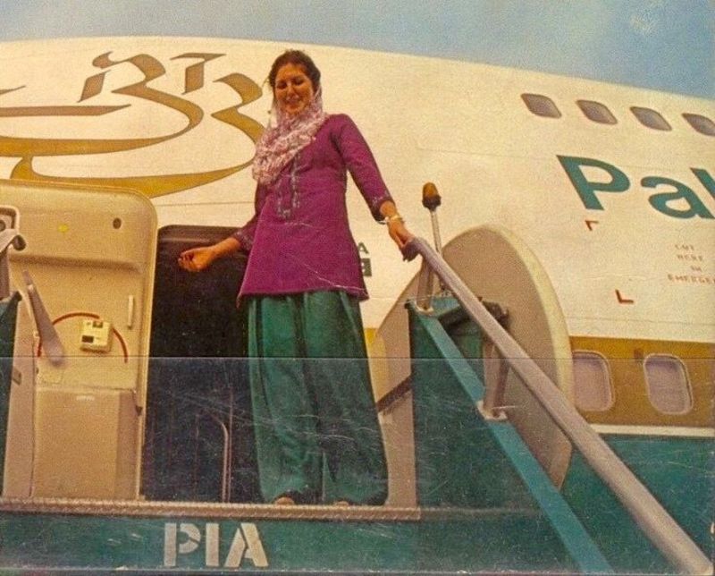 The Glory Days of Air India: 18 Vintage Photos of Indian Air Hostesses ...