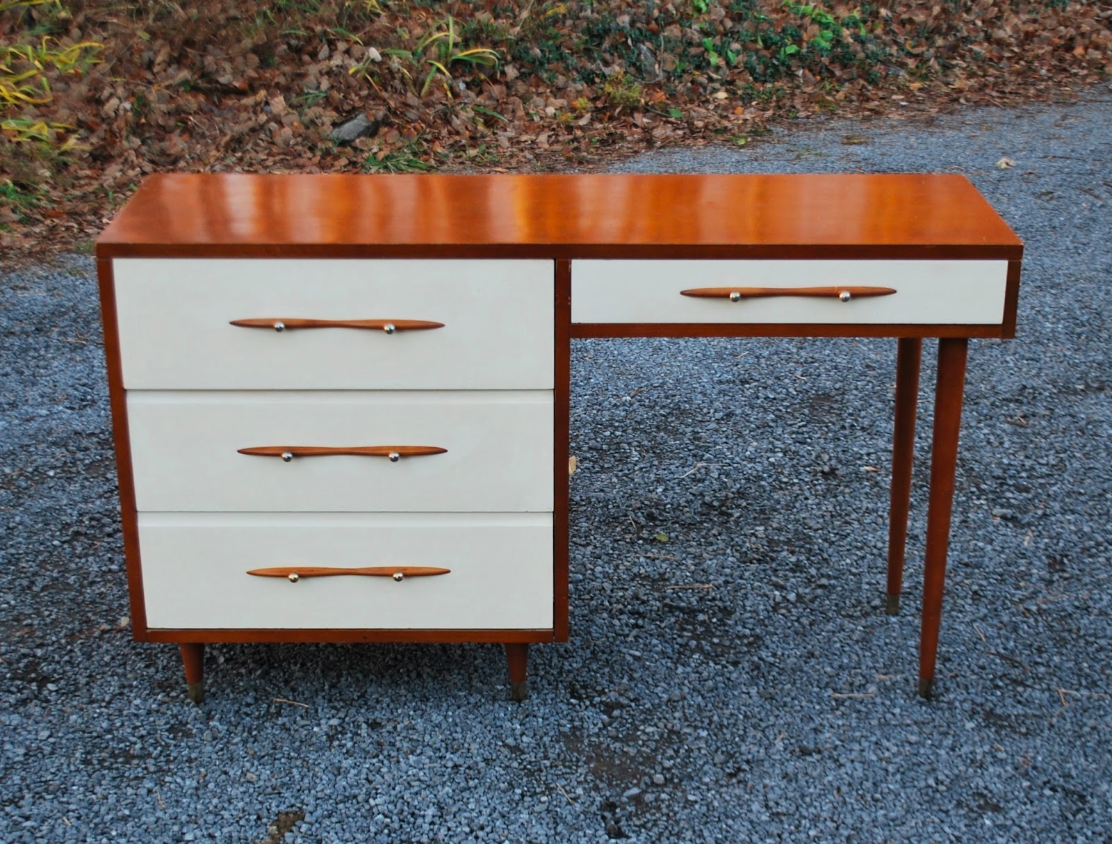 Tribute 20th Decor: March 2013