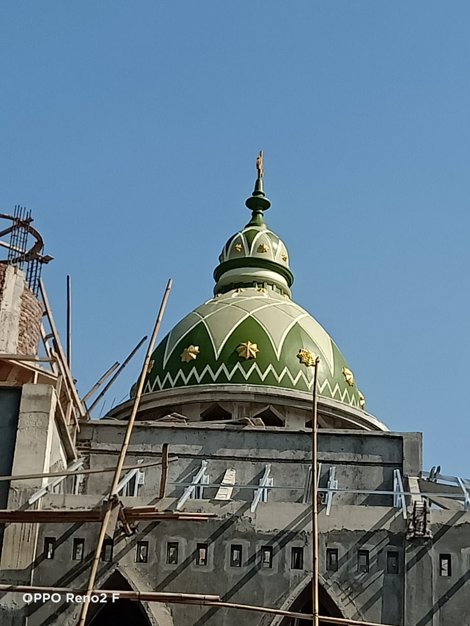 Kubah GRC, Mihrob dan Krawangan Kaligrafi - Masjid Mutaallimun Dracik ...