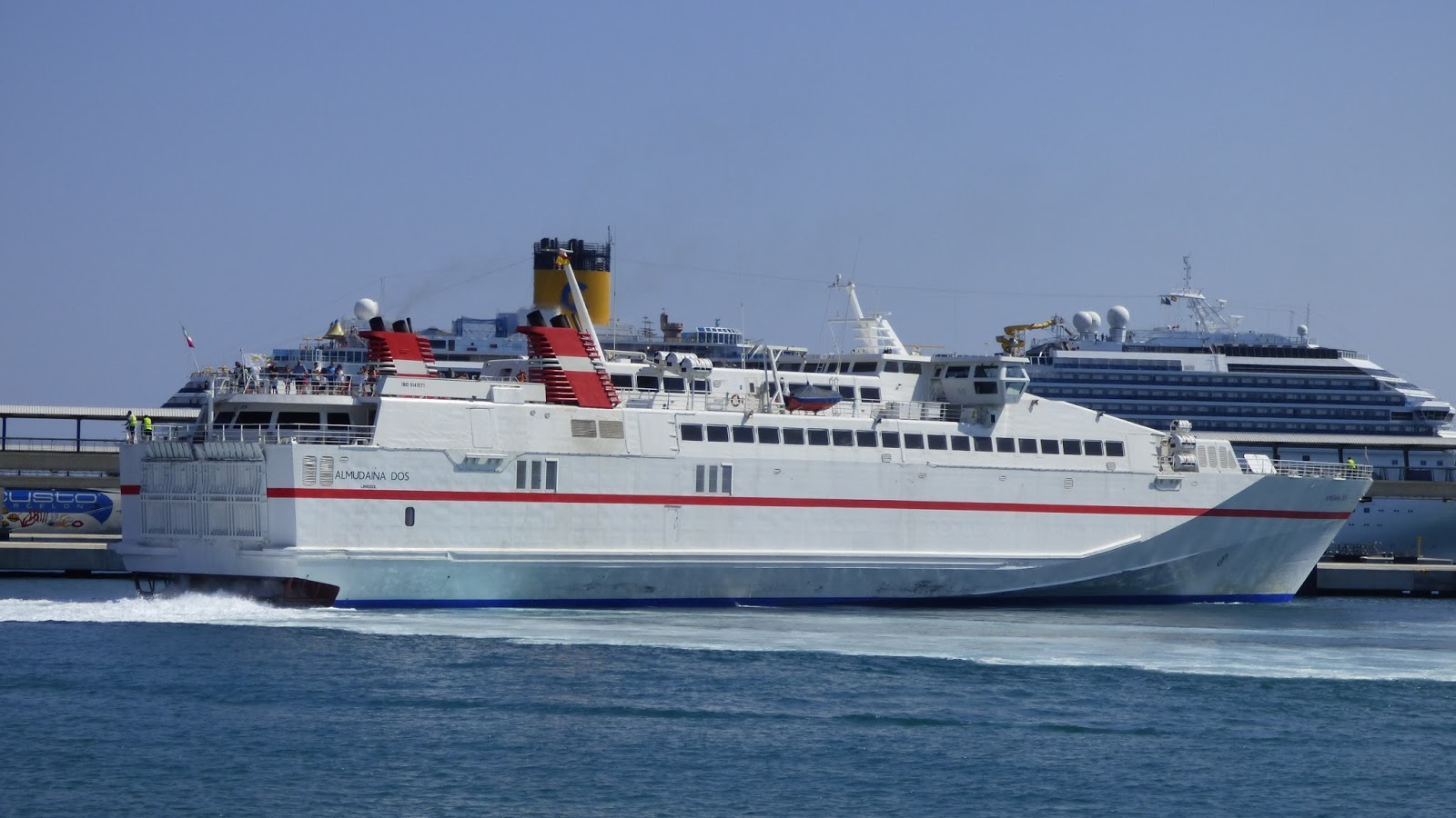 FERRYBALEAR: El Fast Ferry "Almudaina Dos" de Trasmediterránea, entra ...