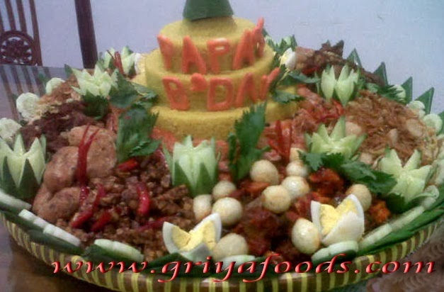 Cara Membuat dan Berbagai Macam Lauk untuk Isian Nasi Tumpeng | Obat ...