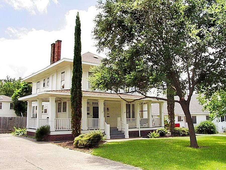 8 Waco Homes That "Fixer Upper" Should Totally Take On ~ Crackerjack23