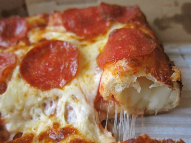 Review: Little Caesars - Stuffed Crust Deep Deep Dish Pizza | Brand Eating