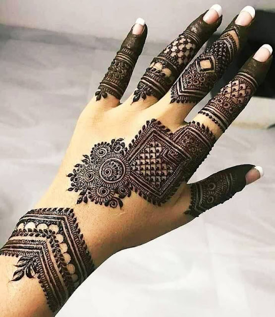 Simple Mehndi Design Images For Sawan