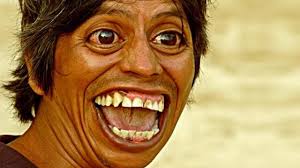 Vichekesho Vipya Vinavyotamba Katika Mtandao wa WhatsApp