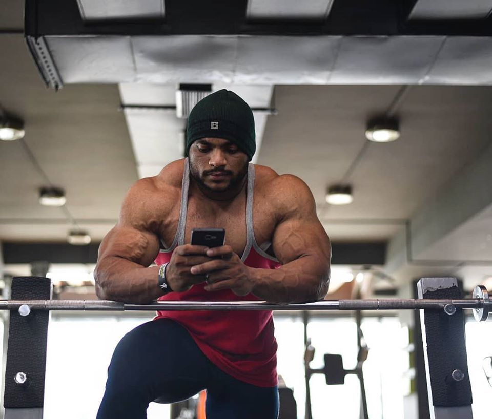 Indian mega hunk Juber Shaikh | World Wide BodyBuilders