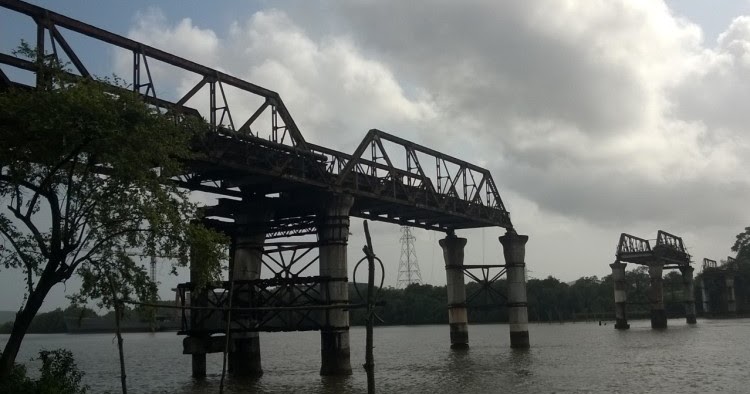 DEPARTED SOUL'S : THE WORLD OF PARANORMAL ACTIVITY : HIDDEN STORY OF ...