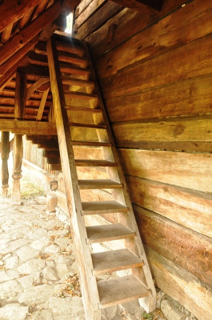 Sistem Konstruksi dan Bahan Tangga Sesuai dengan Kebutuhan Bangunan ...