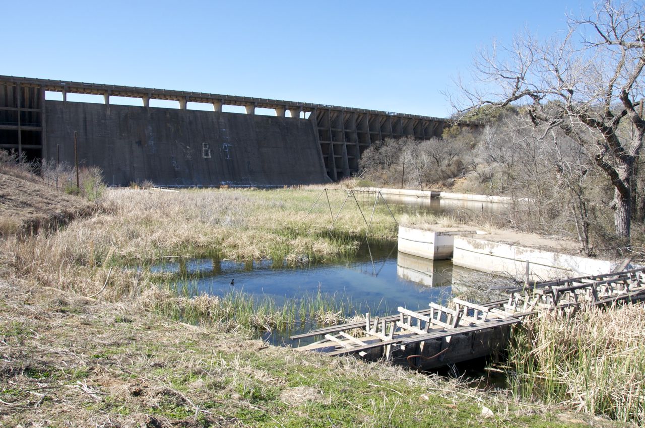 Suzassippi's Lottabusha County Chronicles: Lake Cisco Dam and the World ...