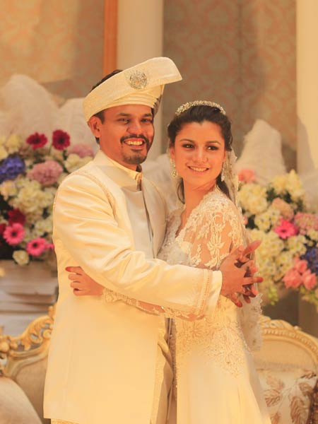 AkiM AF7 ada BLOG GAk Laa..n sweet Pic of Lisa N Yusri ~ Miss BaNu StoRy