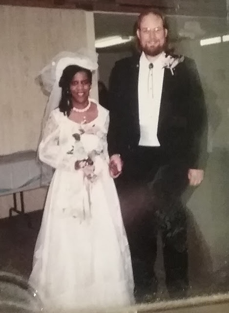 Homespun Devotions: The Love Story of Tim & Regina