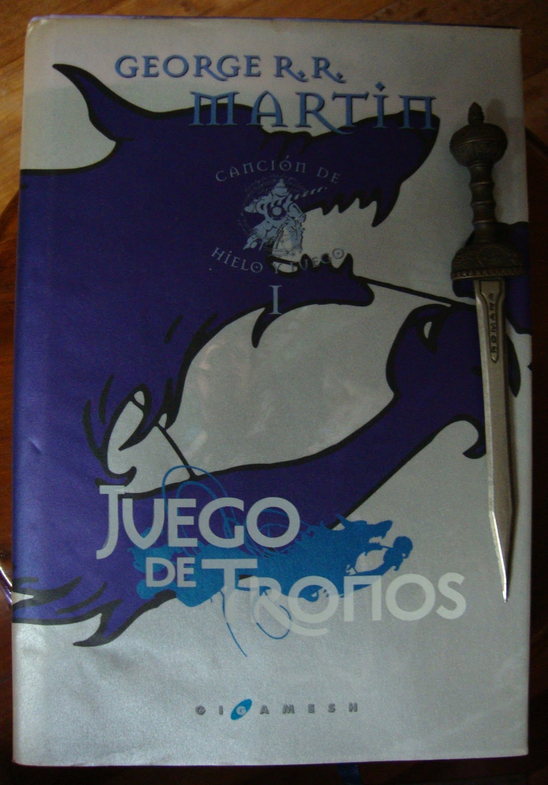 Libros de Olethros: JUEGO DE TRONOS. George R. R. Martin