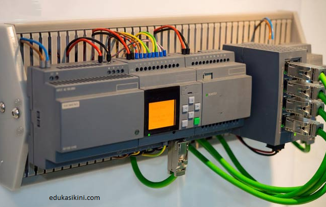 Perbedaan mikrokontroler dengan PLC Penjelasan Secara Detail ... Perbedaan mikrokontroler dengan PLC Penjelasan Secara Detail ...