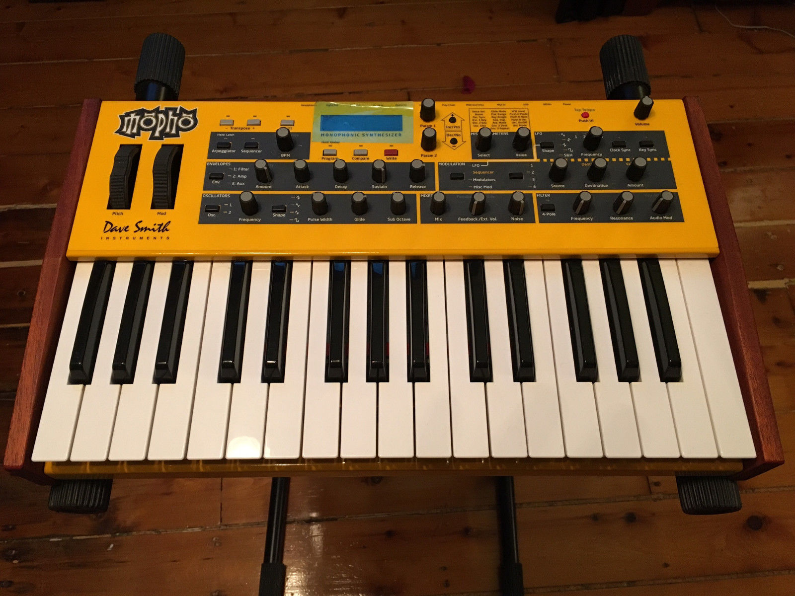 MATRIXSYNTH: Dave Smith Mopho Analog Synthesizer Keyboard