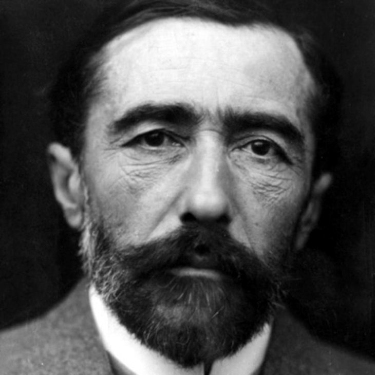 THE GRANDMA'S LOGBOOK ---: JOSEPH CONRAD, MODERNISM & REALISM IN LITERATURE