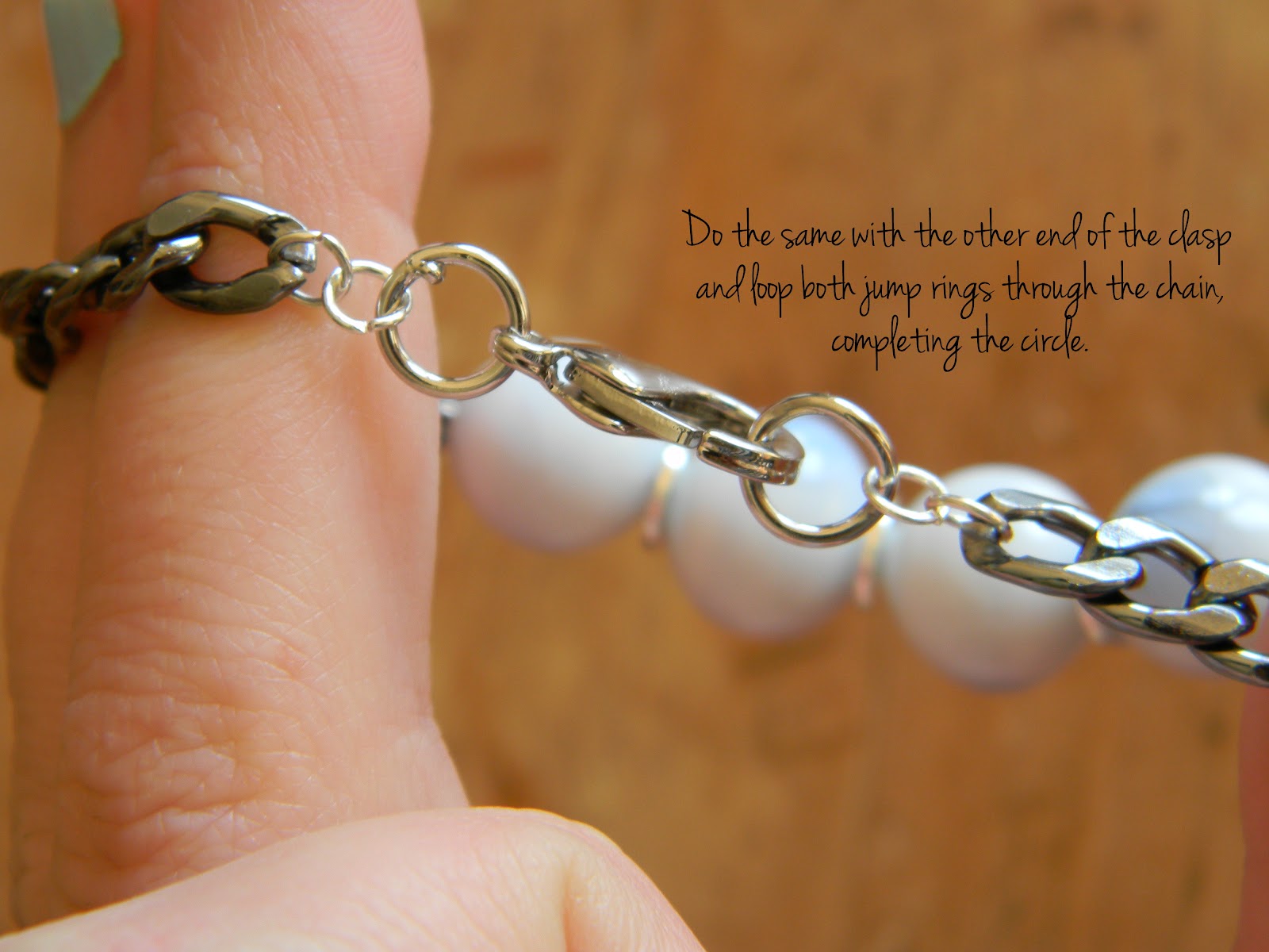 Jolie Jouel: DIY Friday: Bead & Chain bracelet