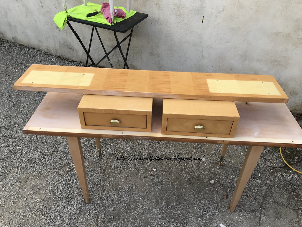 Récup et fait maison : Rénovation d'une coiffeuse et de table de nuit ...