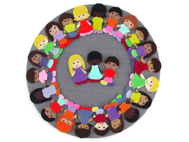 Flannel Board Fun: Custom Felt Kids