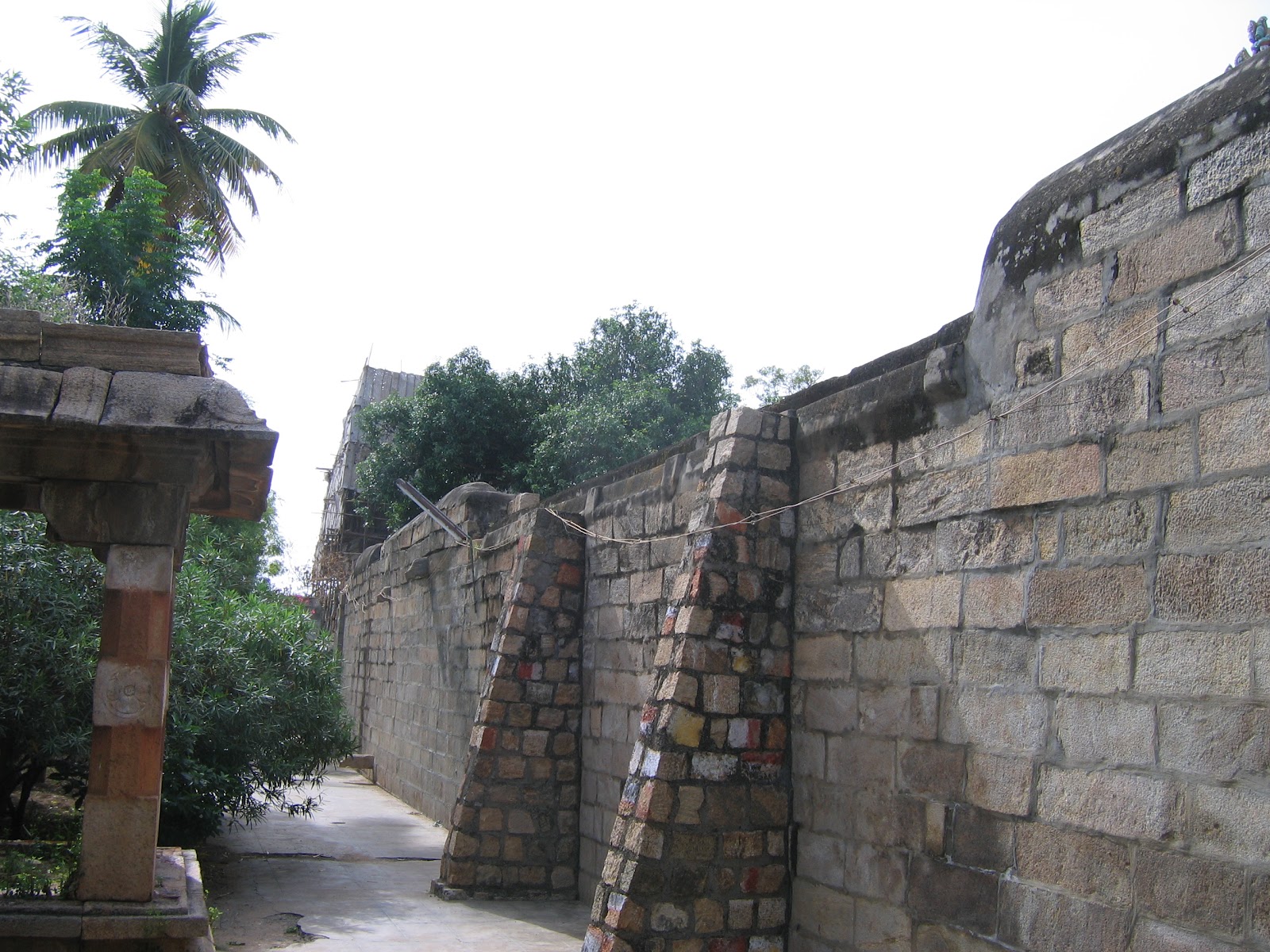 Temple, Travel and Sport: Kuruvi Thurai Chitra Ratha Vallabha Perumal